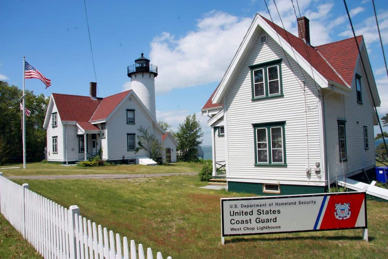 West Chop Light | Lighthouse New England
